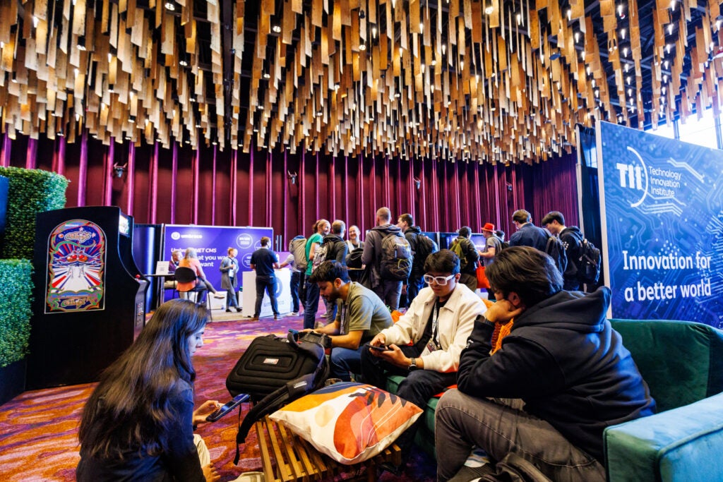 Modular Firmware Design Integrating Shell Over Ble And Microservices Architecture In Zephyr